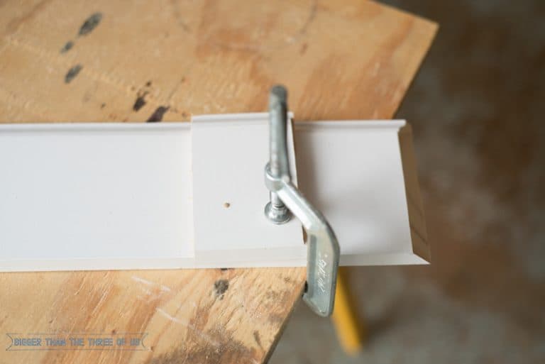 How to Cut Baseboard Corners : Coping Baseboard
