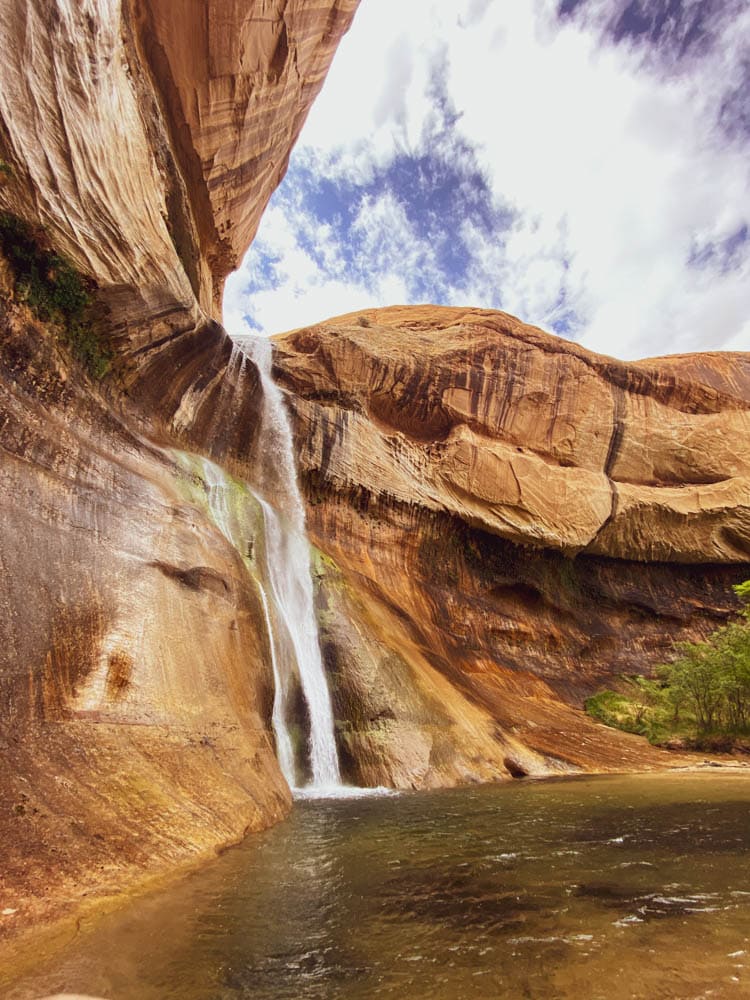 Hiking Lower Calf Creek Falls - Bigger Than the Three of Us
